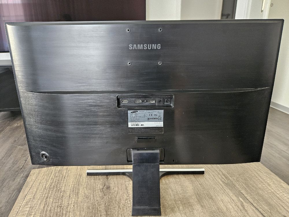 Samsung 4K PC Monitor (Gebraucht) in Bettlach für CHF 51 – nur Abholung ...