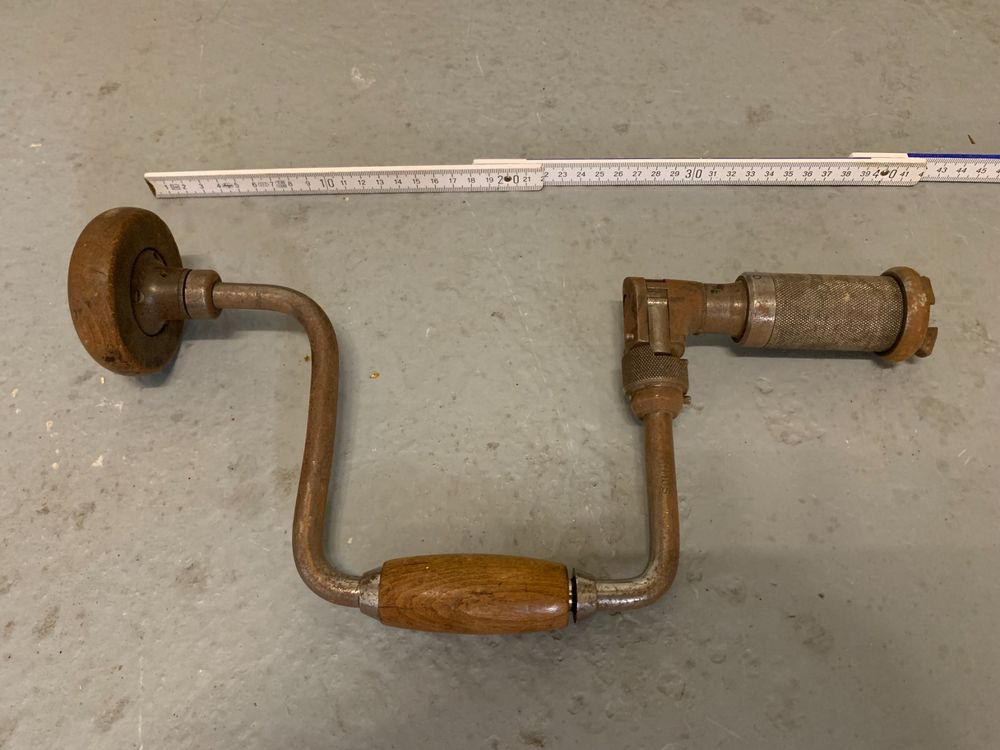 Handbohrer antik mit Holzgriff, ca. 43cm | Kaufen auf Ricardo