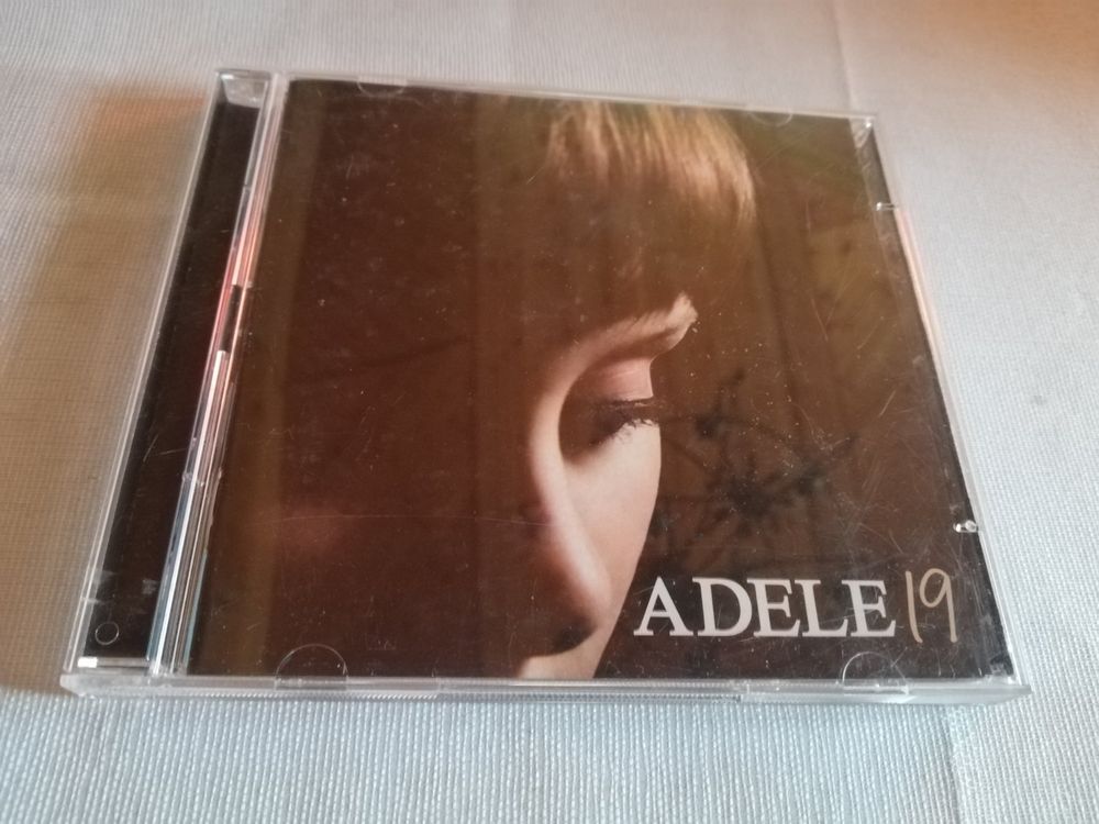 ADELE - 19 | Kaufen auf Ricardo