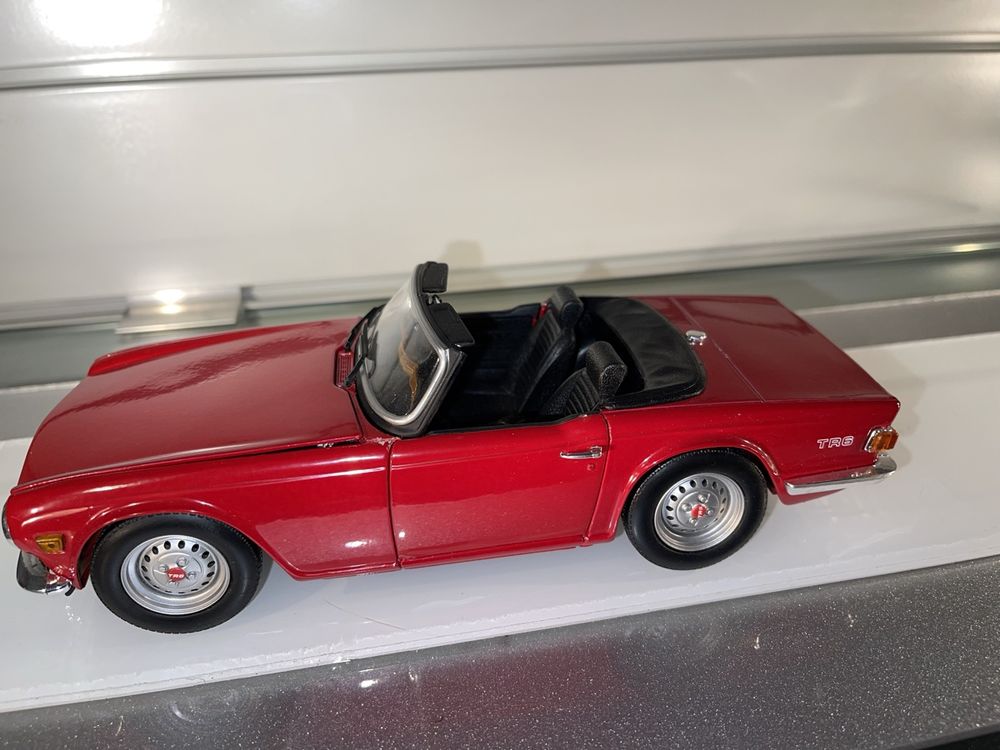 Triumph TR6 1974 Cabrio Oldtimer Modellauto rot ERTL Rarität | Kaufen ...