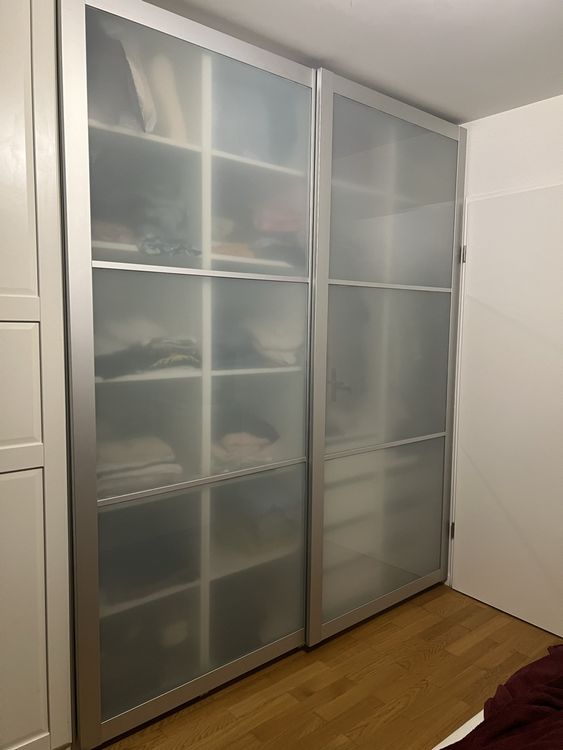 Schöner PAX Kleiderschrank mit Schiebetüren (Gebraucht) in Sternenberg ...