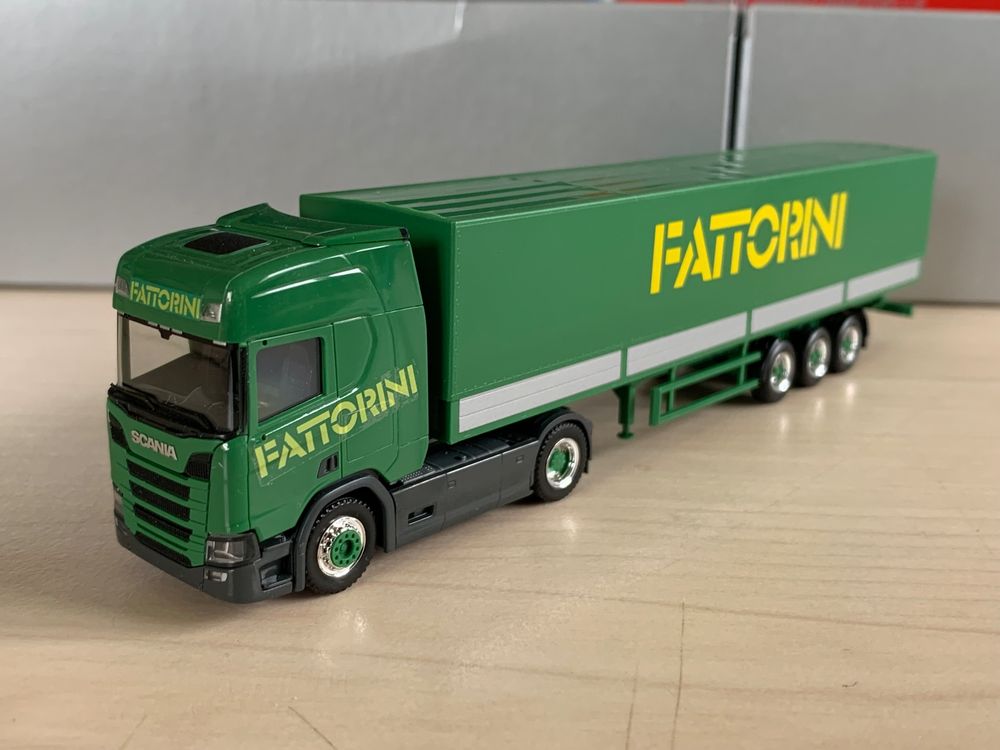 Scania CR20 Fattorini (Neu (gemäss Beschreibung)) in Felben-Wellhausen ...