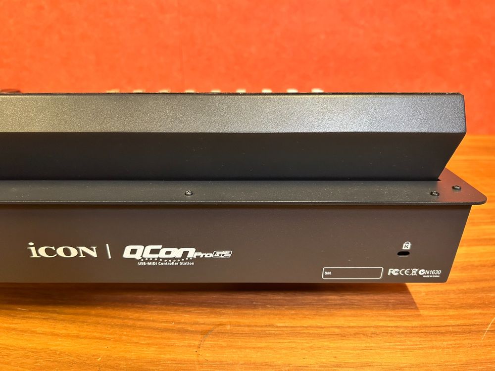 iCON QCon Pro G2 – USB-MIDI DAW-Control Surface (Gebraucht) in ...