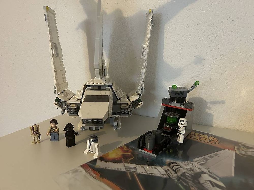 Lego Star Wars Transport Flieger mit Figuren (Gebraucht) in ...