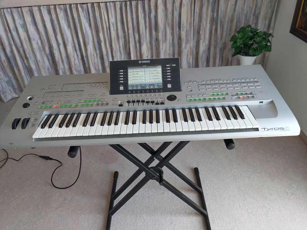 Keyboard Yamaha Tayros 3 zu verkaufen: | Kaufen auf Ricardo