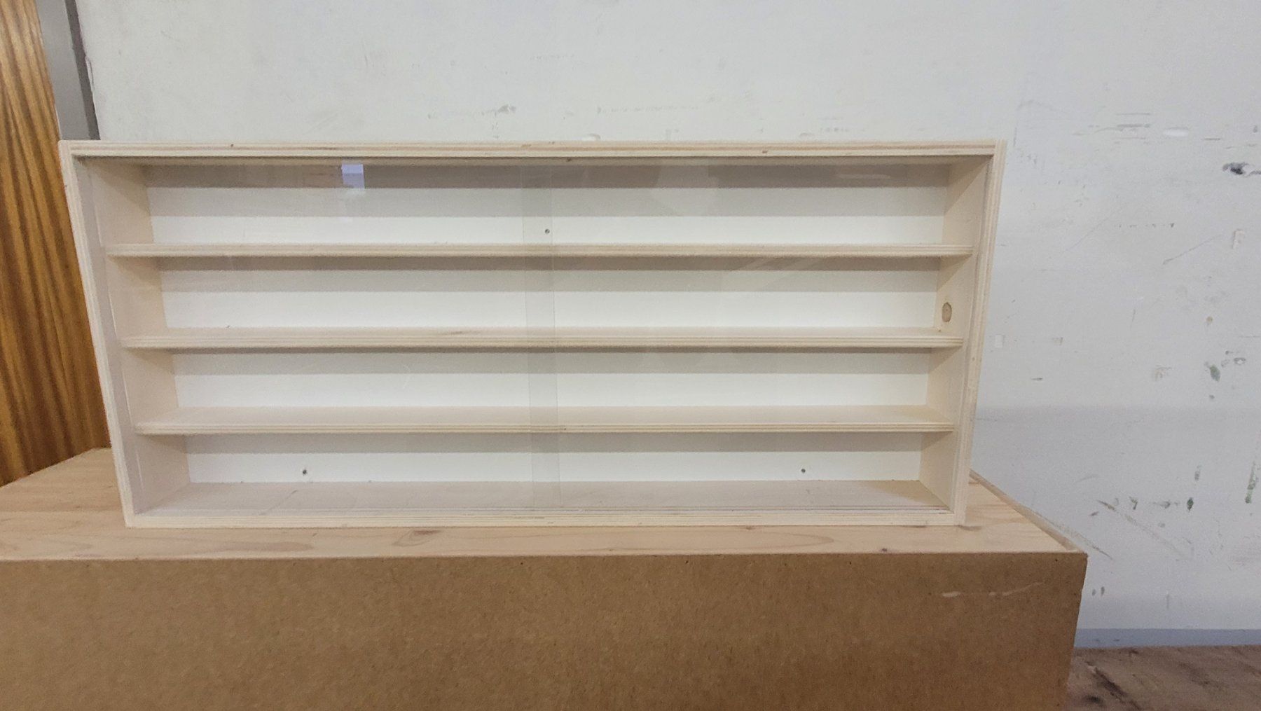 H0 Vitrine / Modelleisenbahnvitrine 90x40 cm mit 4 Etagen (Gebraucht ...
