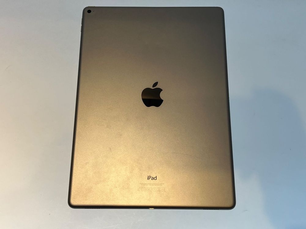 iPad Pro 12,9" A1584 128GB Wifi avec/mit Garantie | Kaufen auf Ricardo