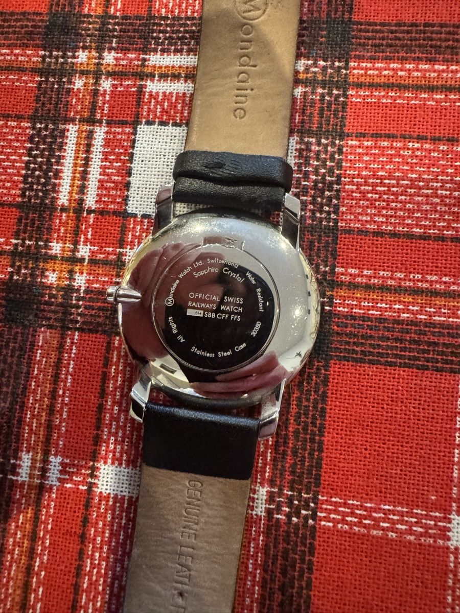 Mondaine SBB CFF FFS, montre suisse iconique en parfait état (D ...