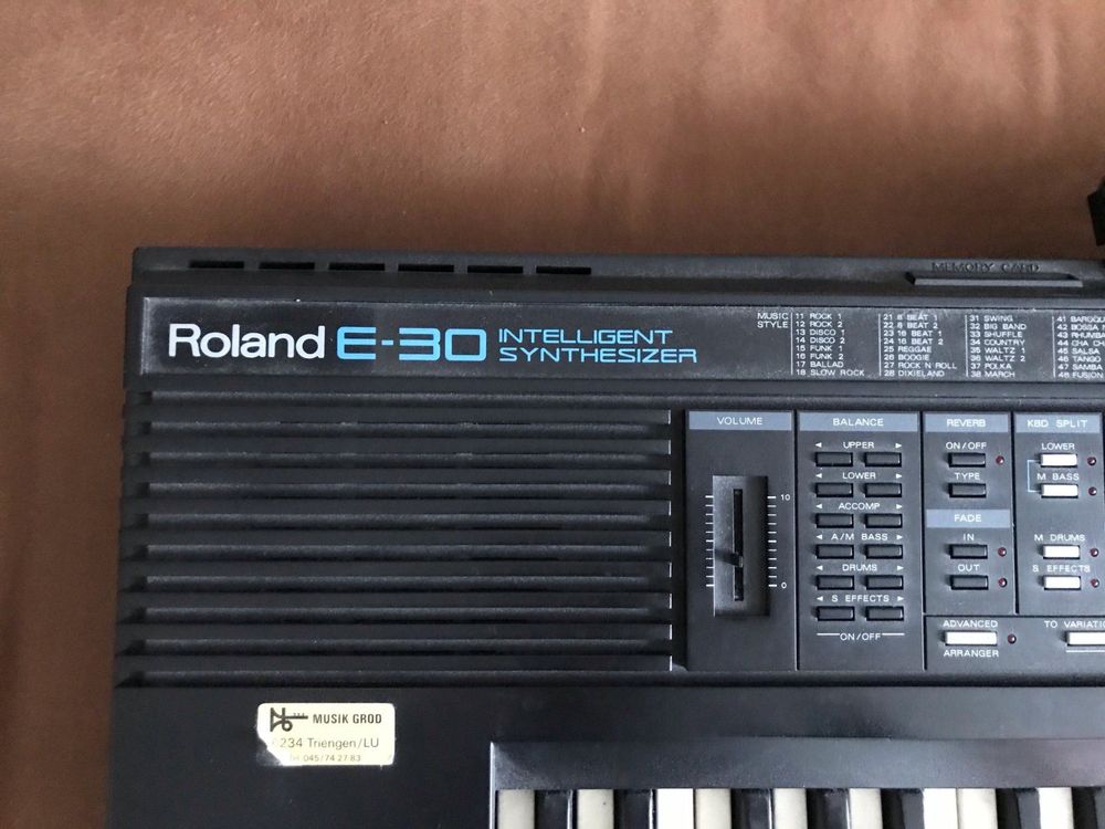 Roland E30 Keyboard (Gebraucht) in Knutwil für CHF 100 – nur Abholung ...