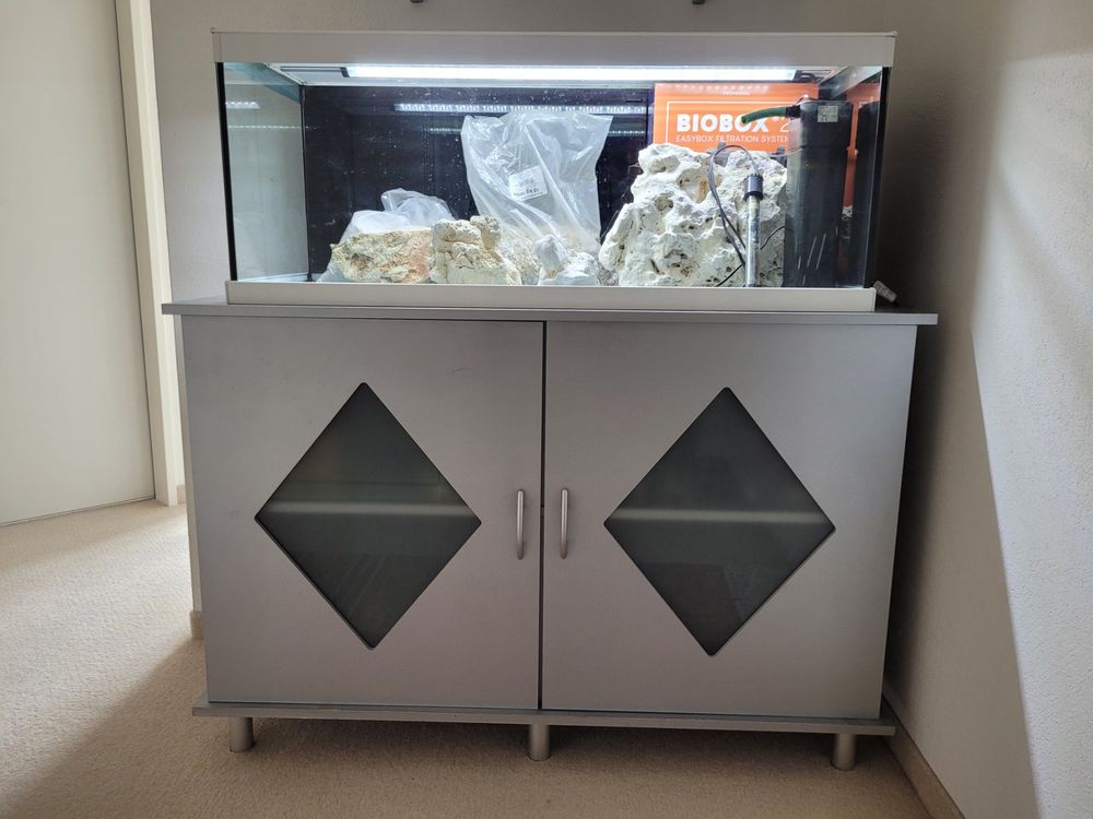 Aquarium 150 Liter mit Unterschrank | Kaufen auf Ricardo