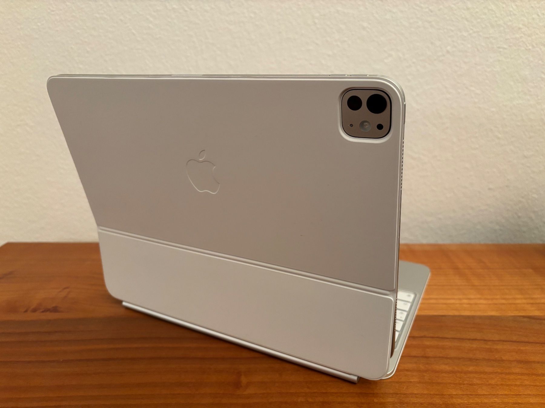 iPad Pro M5 512GB inkl. Apple Magic Keyboard (Kauf 27.12.25) (Neu ...