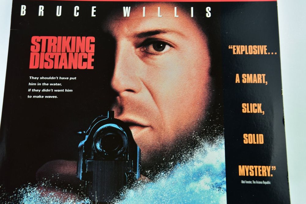 📀 BRUCE WILLIS - STRICKING DISDANCE LASERDISC GUTER ZUSTAND (Gebraucht ...
