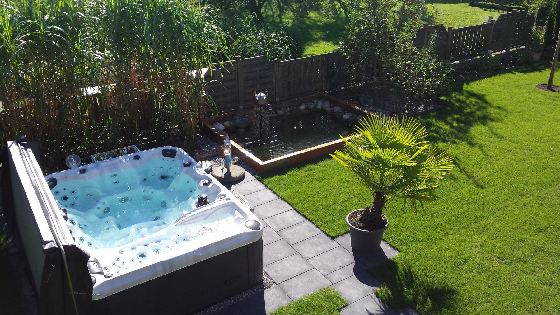 Whirlpool, 7 Plätze mit neuer Abdeckung (Defekt) in Aarberg für CHF ...