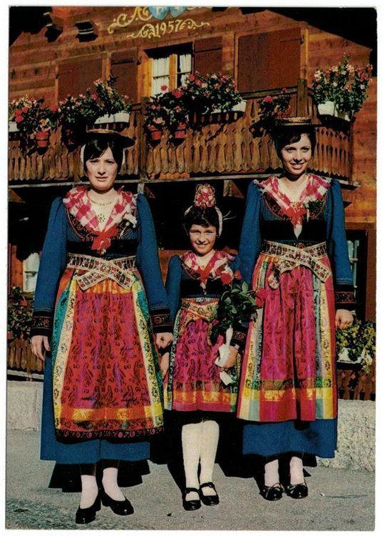 Walliser Trachten (Gebraucht) in Frauenfeld für CHF 3.7 – mit Lieferung ...