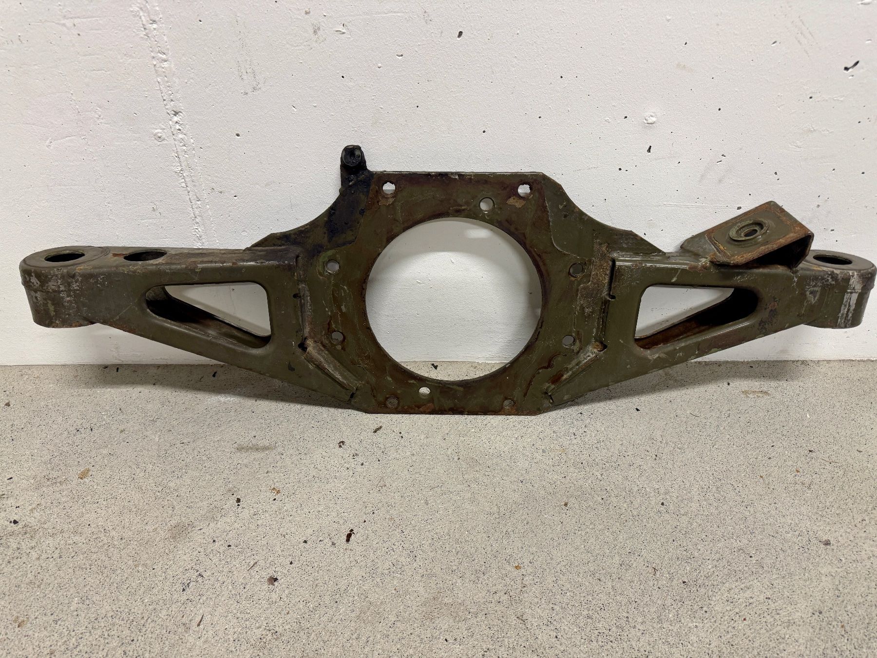 Querträger VORNE für Steyr-Puch Pinzgauer 710/712 (Gebraucht) in ...