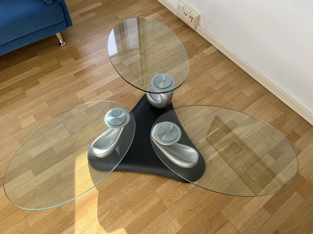 Edler Design-Glas Couchtisch, Dreifuss, Top Zustand! (53) (Gebraucht ...