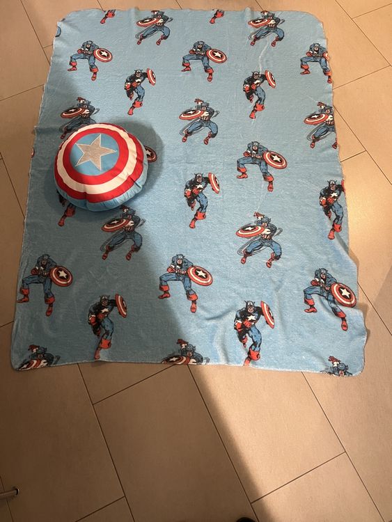 Decke 110x150 cm mit Kissen von Captain america (D'occasion) à Dietikon ...