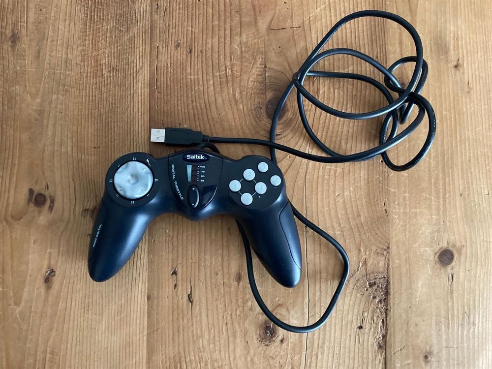 Saitek P-220 GamePad (USB) | Kaufen auf Ricardo