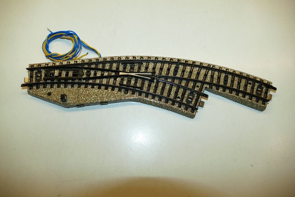 Märklin H0: M-Bogenweiche rechts Einheit 3 (Gebraucht) in Niederhasli ...