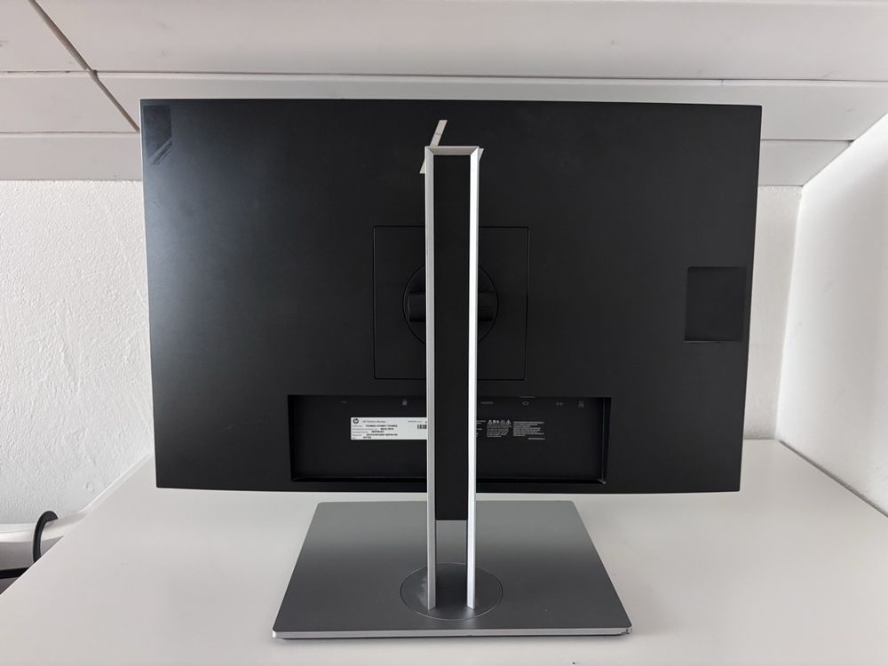 HP E243m Monitor (Neu (gemäss Beschreibung)) in Jona für CHF 12 – mit ...