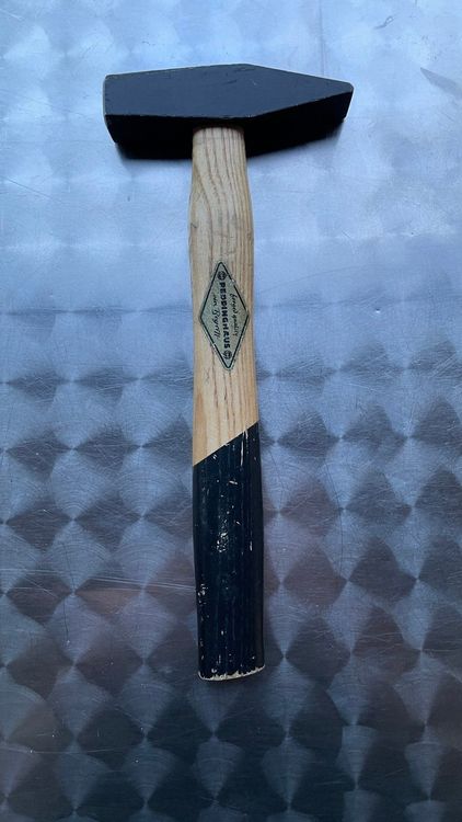 Hammer 300g (Gebraucht) in Glattfelden für CHF 1.95 – mit Lieferung auf ...