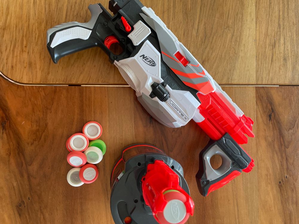 NERF Pistole Vortex mit Magazin (49 Schuss) | Kaufen auf Ricardo