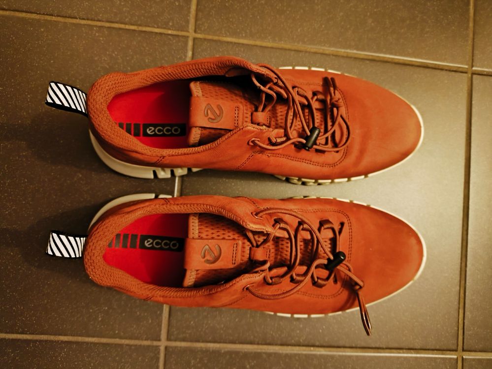 Herren Ecco Sneaker Gr. 43, Guter Zustand! (Gebraucht) in Neuenegg für CHF 25 – mit Lieferung ...