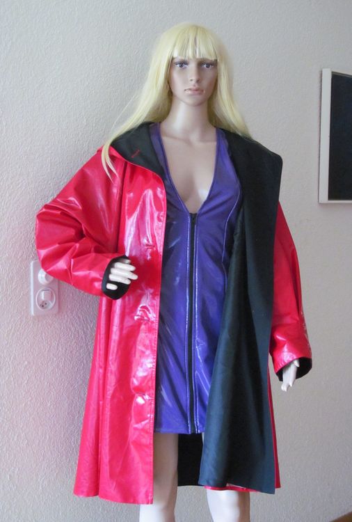 Roter Lackmantel Regenmantel Herluf Design Gr.40 80er Jahre (Gebraucht ...