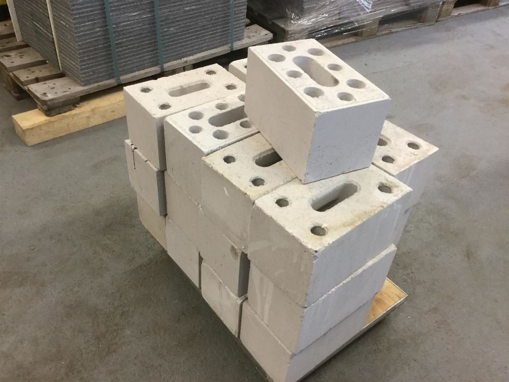 KS Steine (Neu (gemäss Beschreibung)) in Siebnen für CHF 10 – nur ...