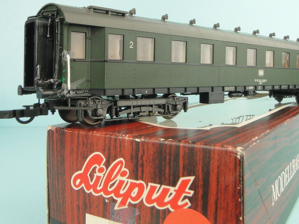 Liliput 841 00 D-Zug Wagen 2 Kl. (Gebraucht) in Bülach für CHF 12 – mit ...