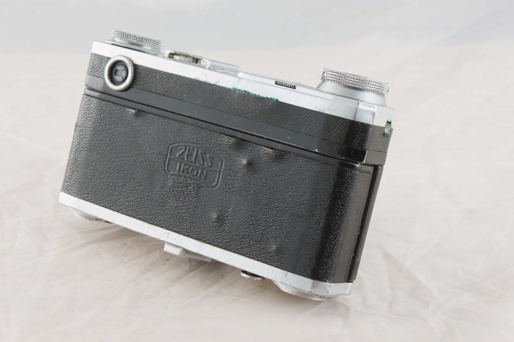 Contax II + Zeiss-Opton Sonnar 50mm f/2 1951 Swirly Bokeh (Gebraucht) in Zürich für CHF 1 – mit ...