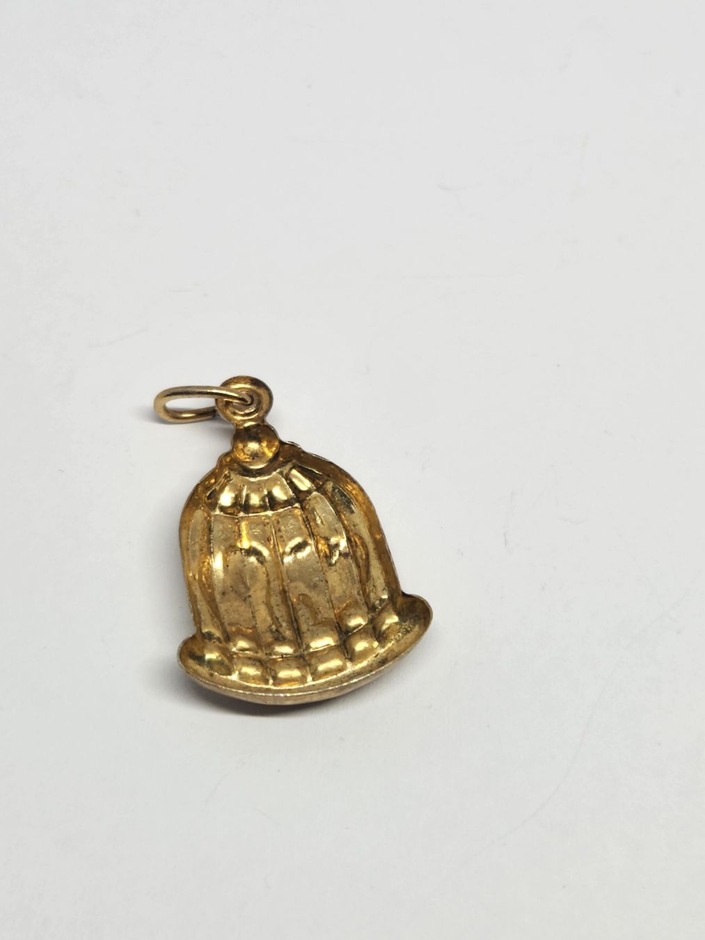 Goldener Anhanger Fur Kette