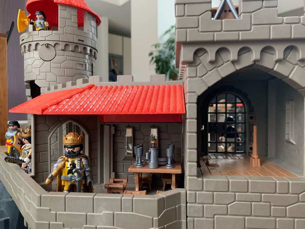 Playmobil Ritterburg /Löwenritterburg 4865 mit Drachen (Gebraucht) in ...