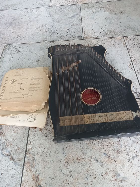 Zither mit Noten (Gebraucht) in St. Gallen für CHF 10 – mit Lieferung ...