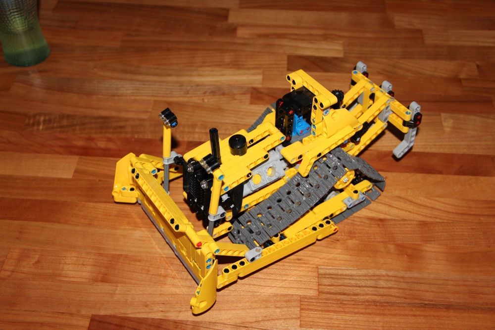 Lego 42028 Technik Bulldozer | Kaufen auf Ricardo