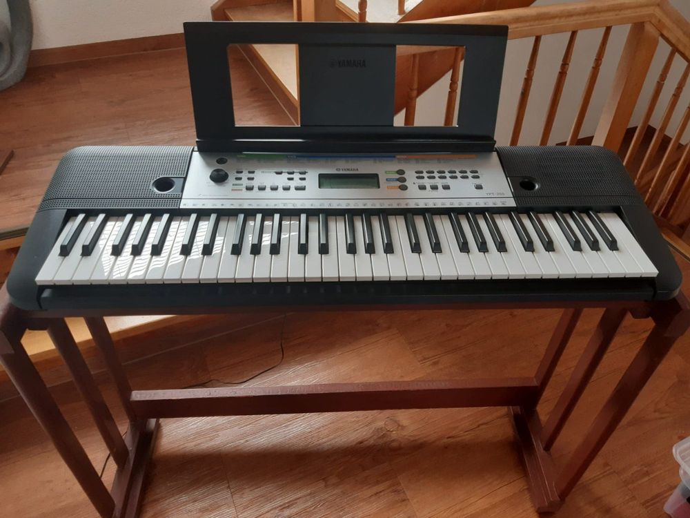 Keyboard Yamaha YPT-255 (Gebraucht) in Uzwil für CHF 69 – nur Abholung ...