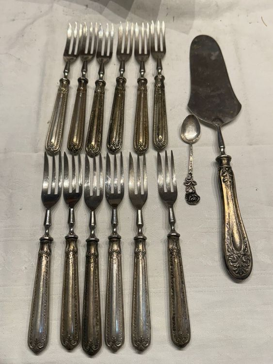 Antikes Silberbesteck (800 er ) 12 Gabeln, Tortenheber (149) (Gebraucht) in Illnau-Effretikon ...