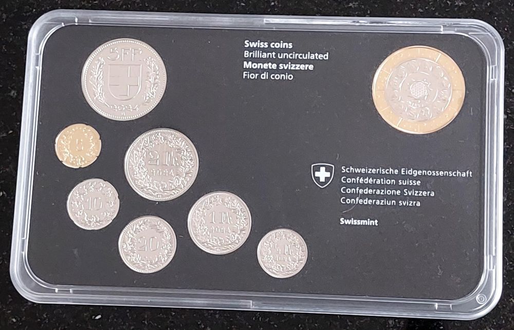 CH - Münzsatz 2024 stgl Geburtstag schwarz (Neu und originalverpackt) in Arch für CHF 55 – mit ...