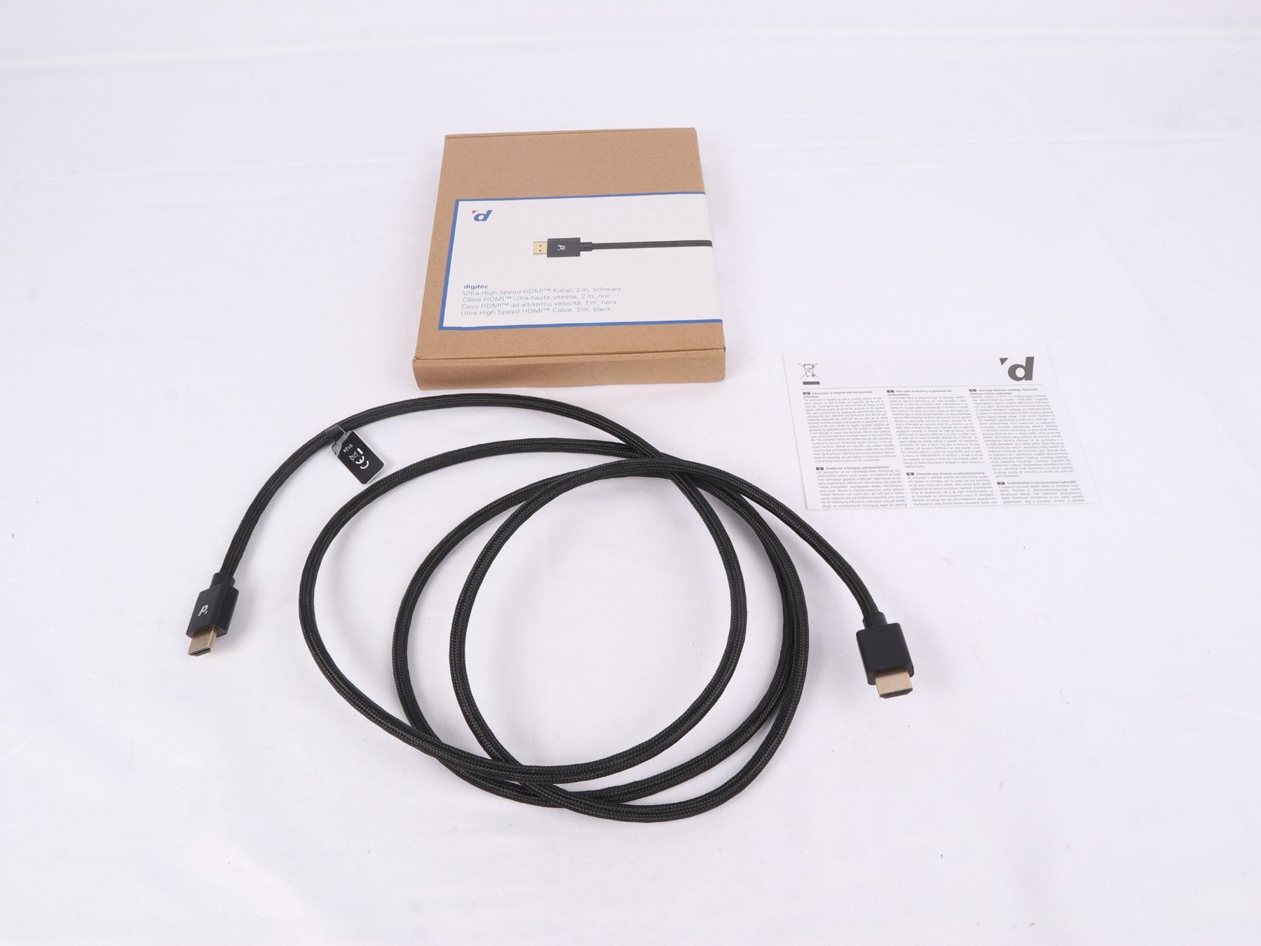 Ultra-High-Speed-HDMI tm Kabel, 2m schwarz (Neu und originalverpackt ...