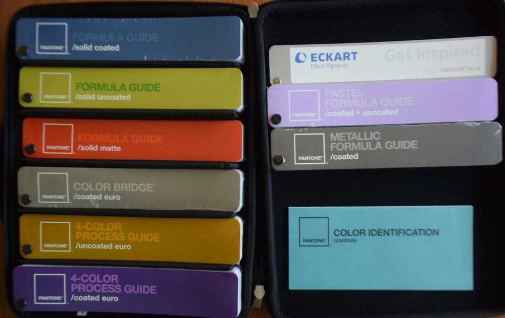 Pantone Essentials Euro Plus Guide Set | Kaufen auf Ricardo Pantone Essentials Euro Plus Guide Set | Kaufen auf Ricardo