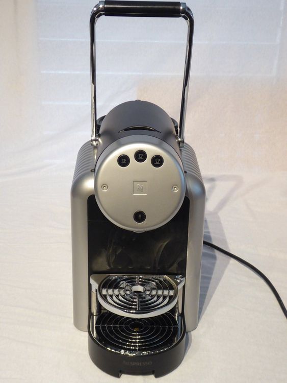 NESPRESSO ZENIUS ZN100 PRO Typ 9737 | Kaufen auf Ricardo