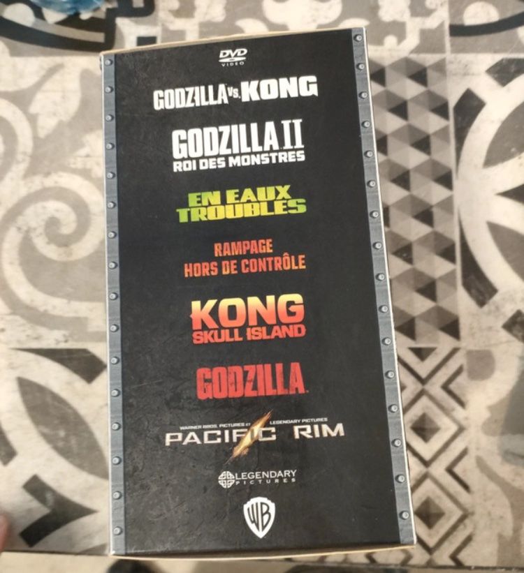 Coffret DVD Monstres: Godzilla, Kong, Rampage, Pacific… (D'occasion) à ...