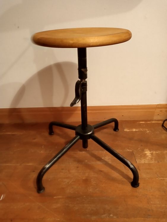 Industrie Hocker verstellbar und drehbar vintage (Gebraucht) in Prez ...