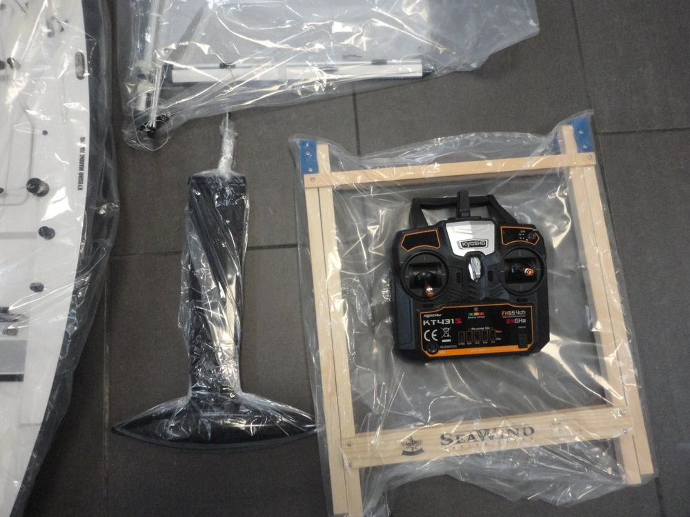 Kyosho Segelyacht Seawind (Neu und originalverpackt) in Horgen für CHF ...