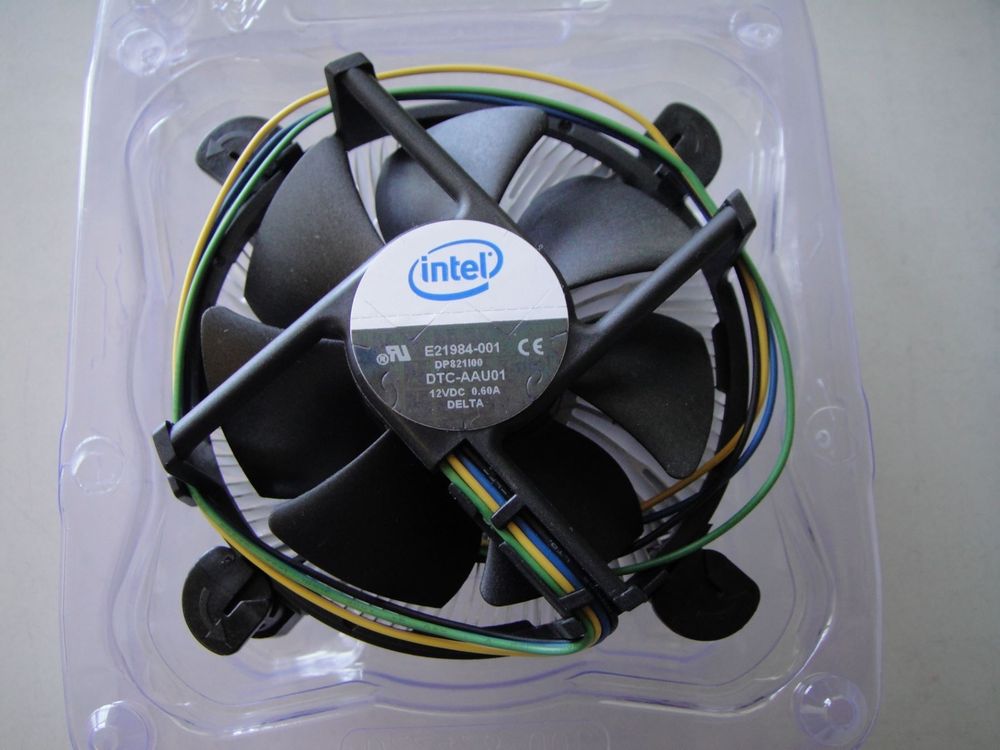 Original Intel CPU Cooler Socket 775 (Neu (gemäss Beschreibung)) in ...
