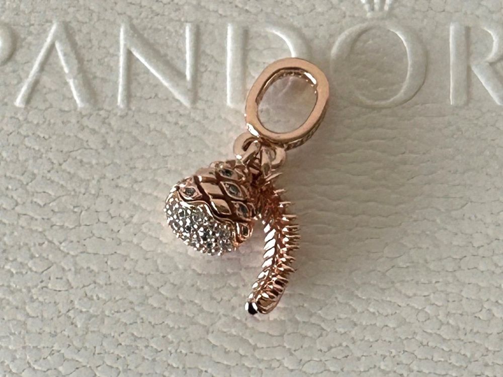 Pandora Rose™ Funkelnder Tannenzapfen Dangle Charm *NEU* (Neu (gemäss ...