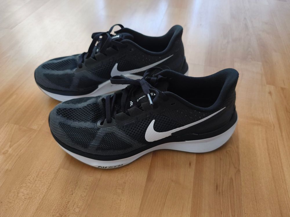 Nike Structure 25 Damen Laufschuh Gr. 40 Zoom Air (Gebraucht) in Rüti ...