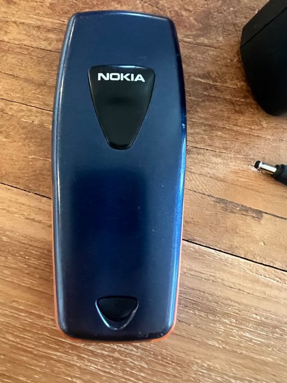 Nokia vintage avec chargeur en état de marche (D'occasion) à Lugnorre ...