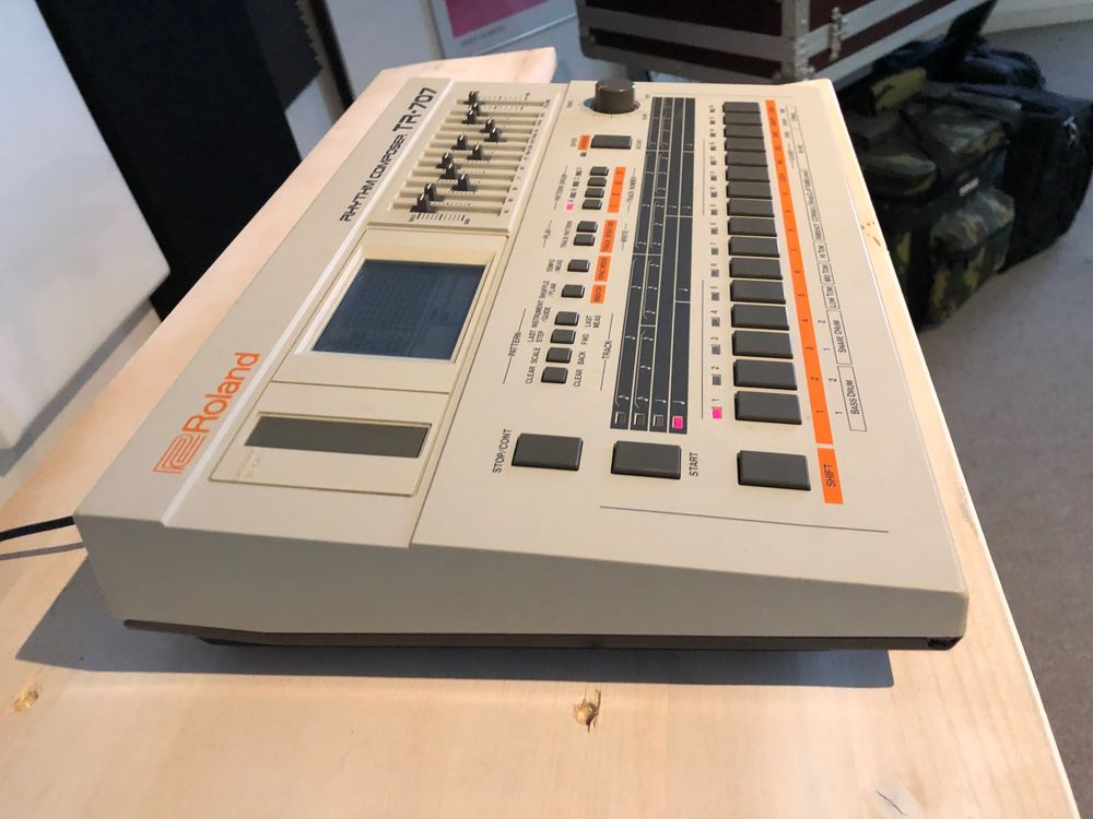 Roland TR-707 - HKA Expansion Linn Oberheim 727 808 909 (Gebraucht) in ...
