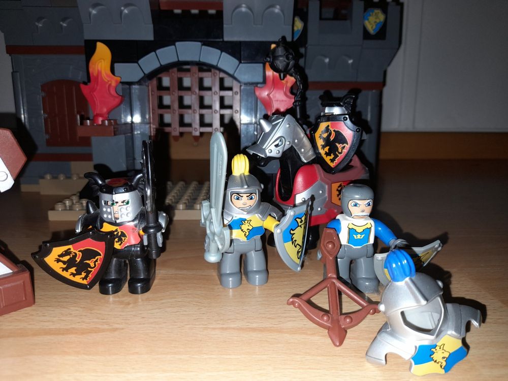 Lego Duplo Burg 4777 (Gebraucht) in Wittenbach für CHF 55 – mit ...